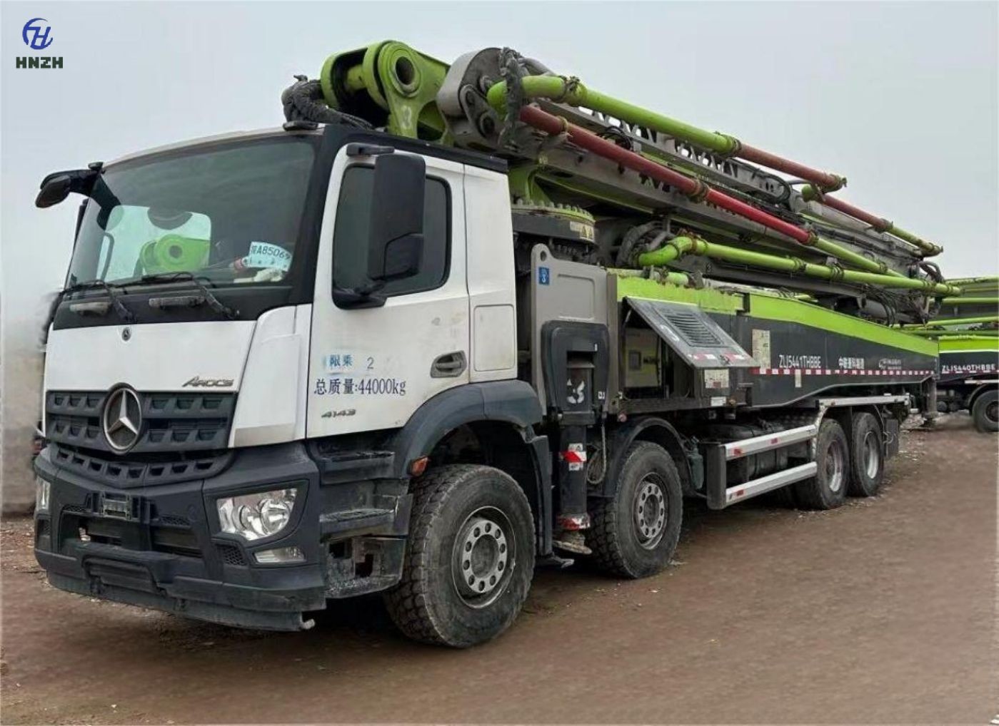 2021 Zoomlion 62m Hydraulic Truck Mounted Concrete Pump Truck For Sale